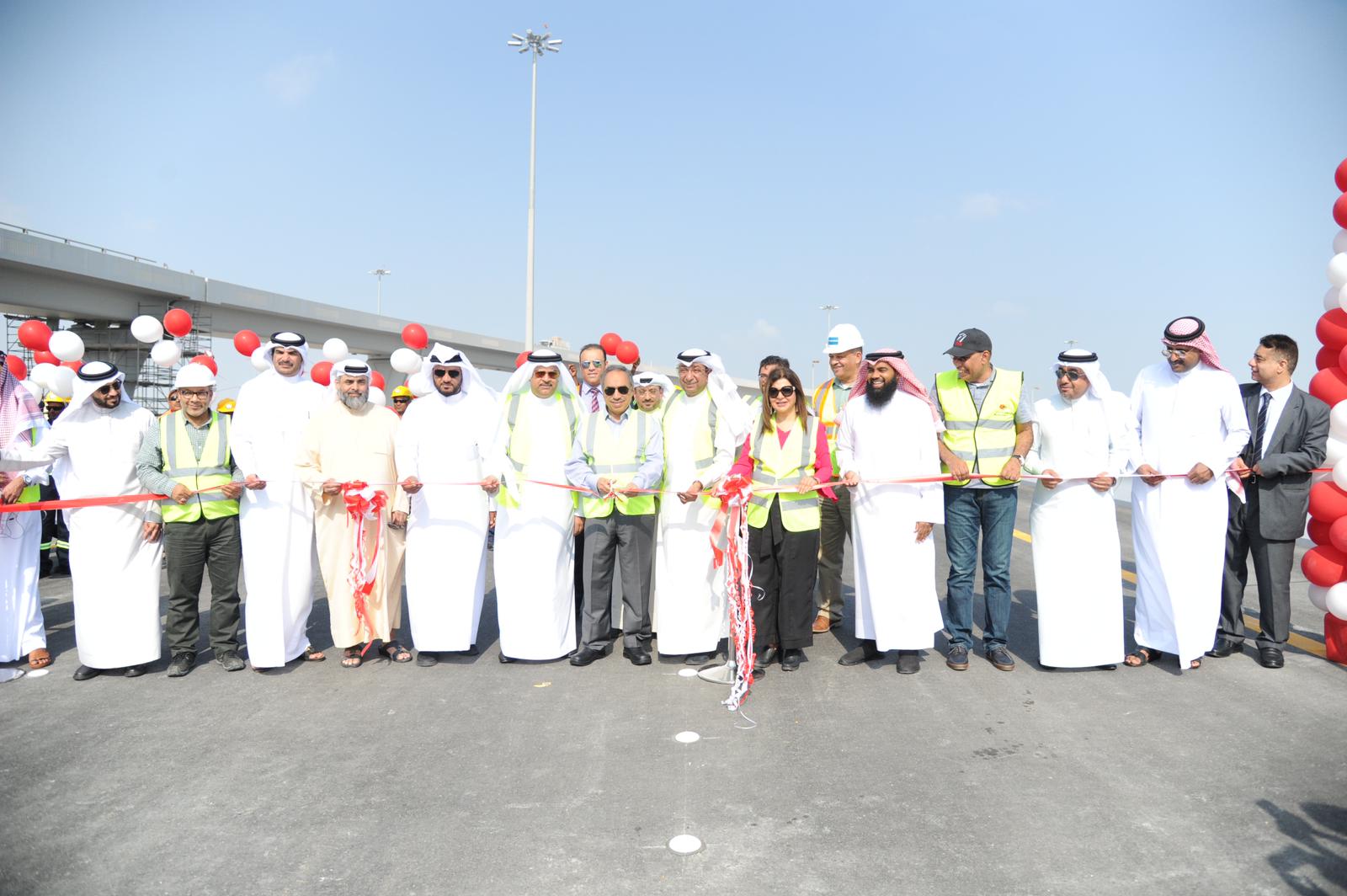 Works Minister meets municipalities affairs officials | Bahrain News Agency