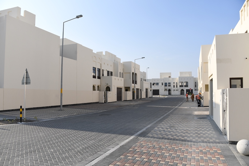 Housing Minister inspects East Al-Hidd Town project today | Bahrain ...