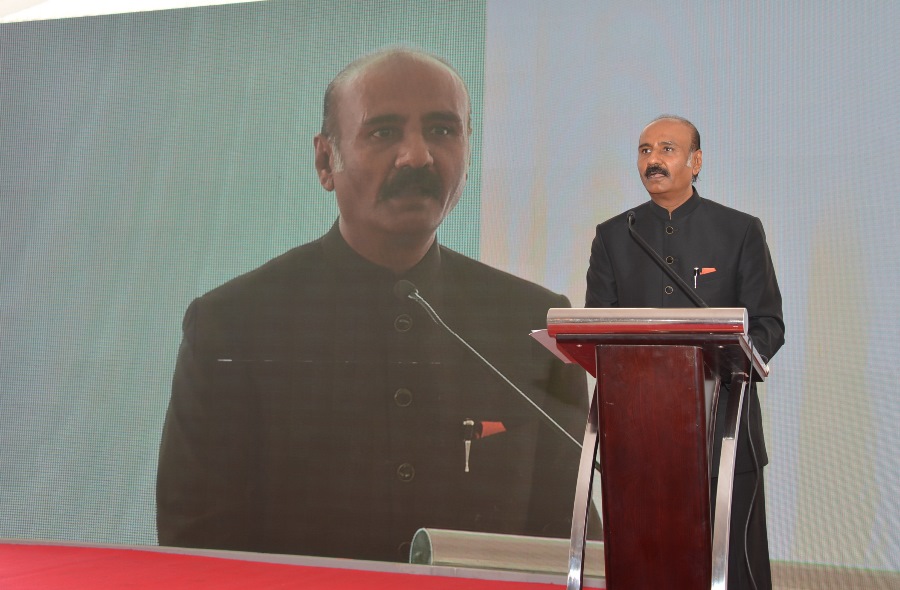 Industry, Commerce and Tourism Ministry Undersecretary opens two Devji ...
