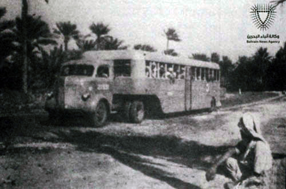 Bapco company workers shuttle bus. | Bahrain News Agency