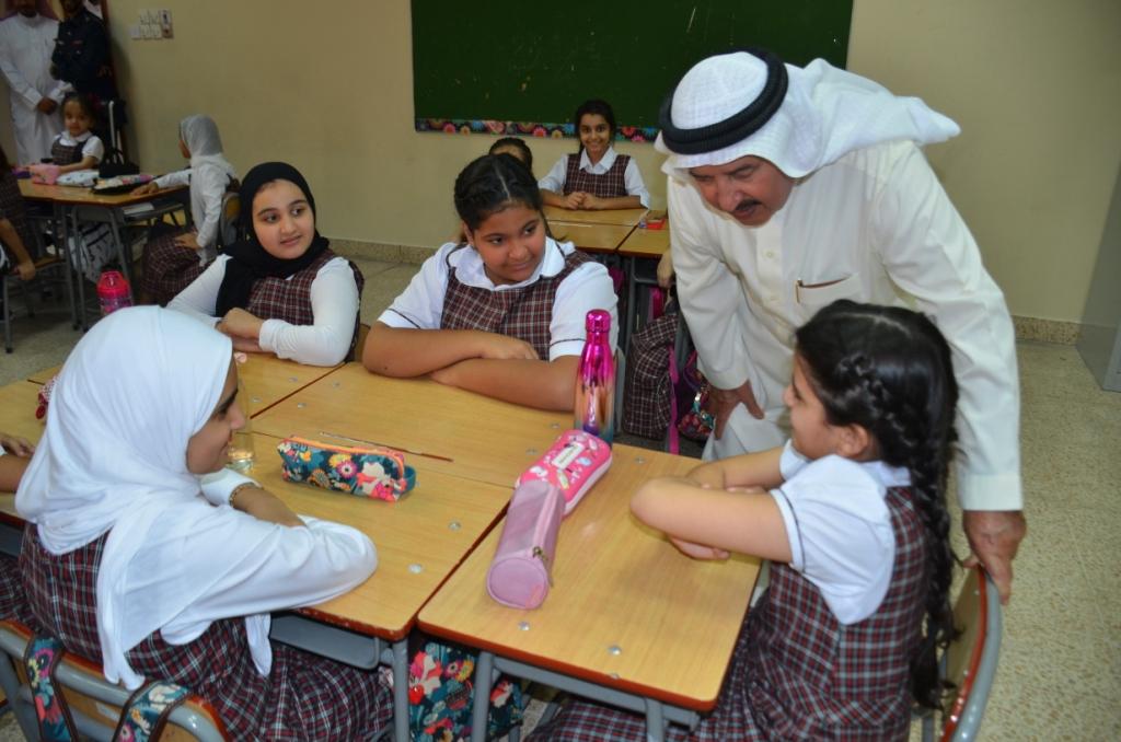 Governors visit several schools | Bahrain News Agency