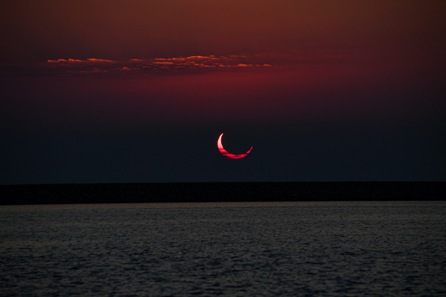 Bahrain witnesses the biggest solar eclipse in its history | Bahrain ...
