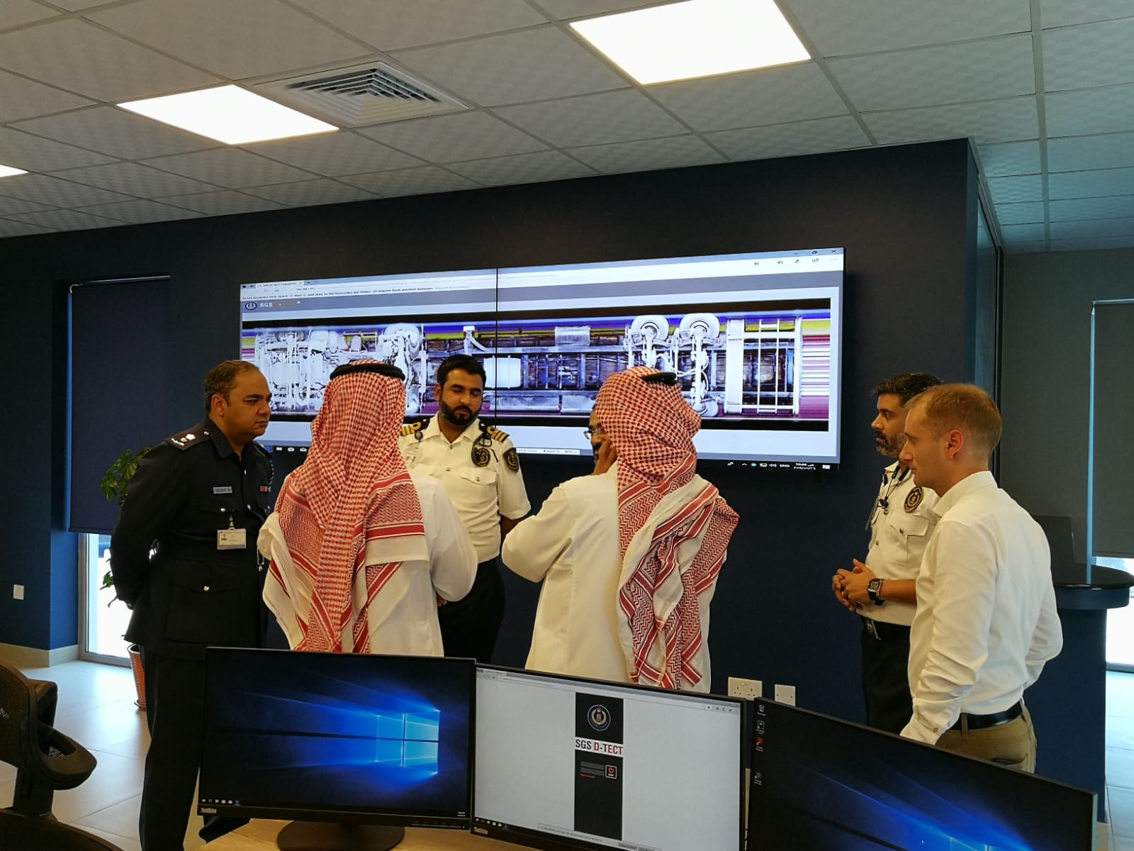 Saudi customs delegation briefed about the screening system on King ...