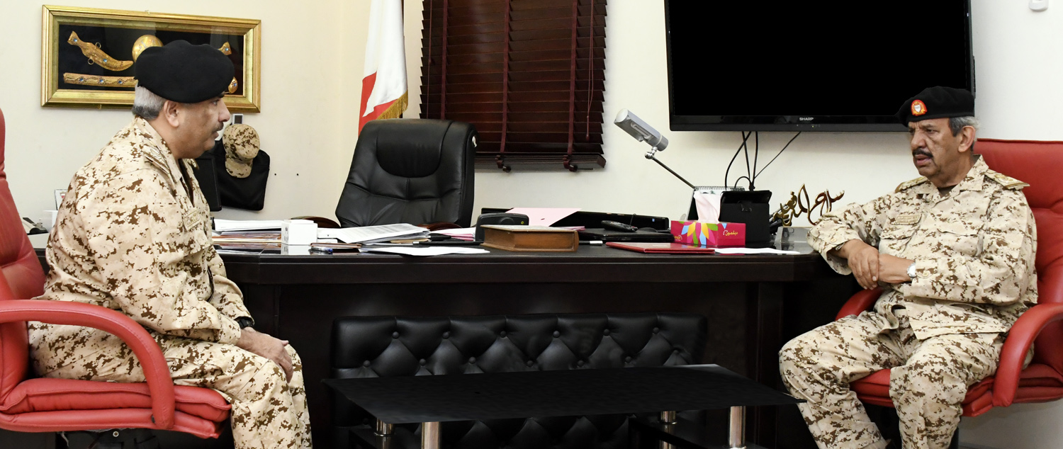 Commander-in-Chief inspects BDF units | Bahrain News Agency