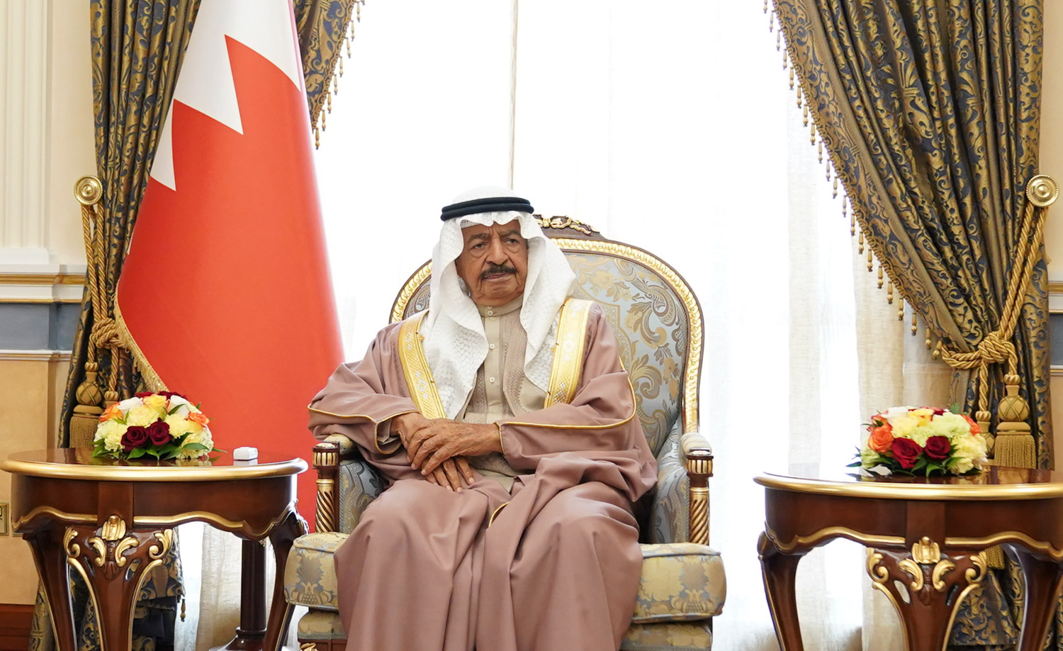 HRH Premier receives Royal Family members | Bahrain News Agency