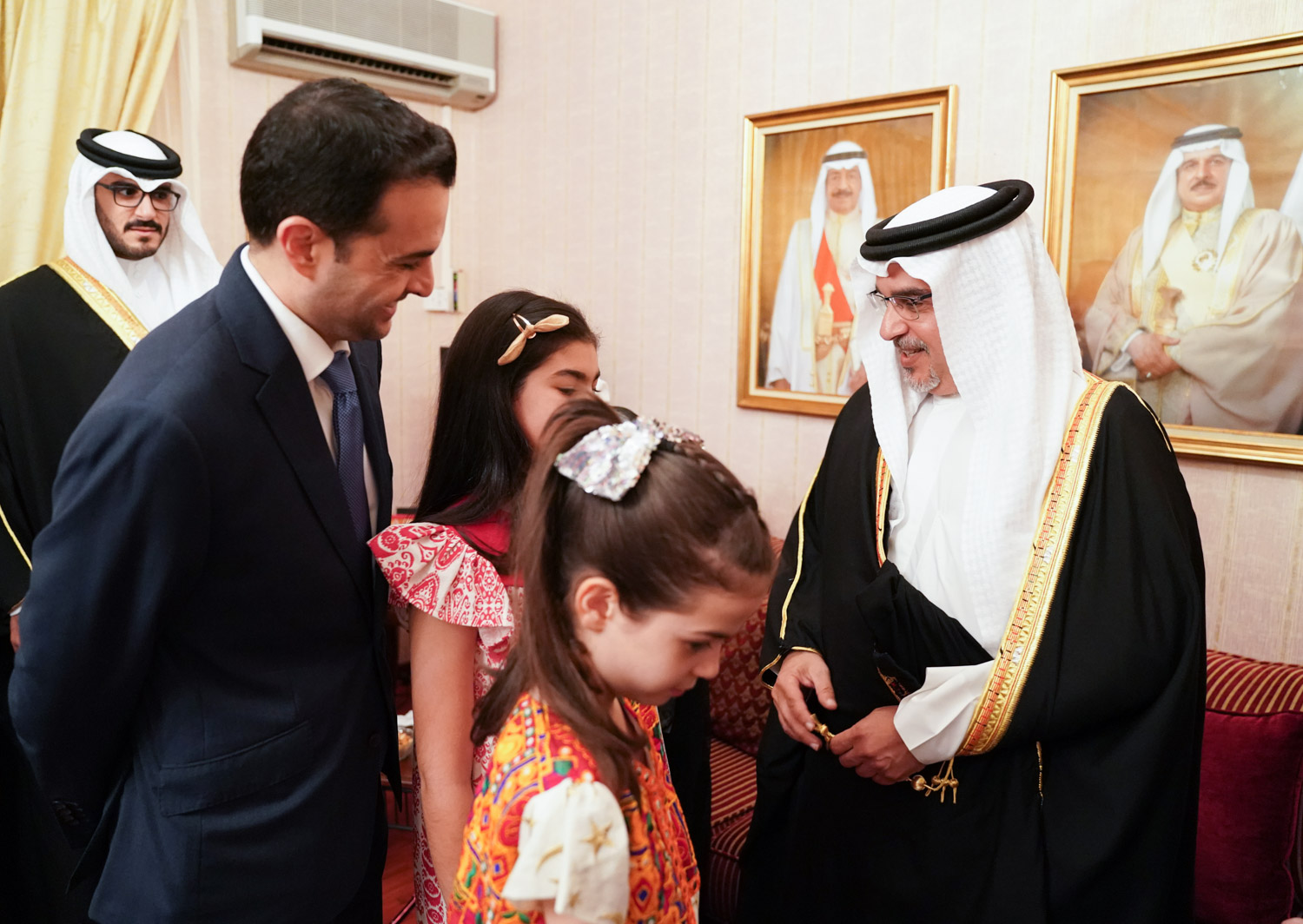 HRH Crown Prince visits Al Baharna family majlis | Bahrain News Agency