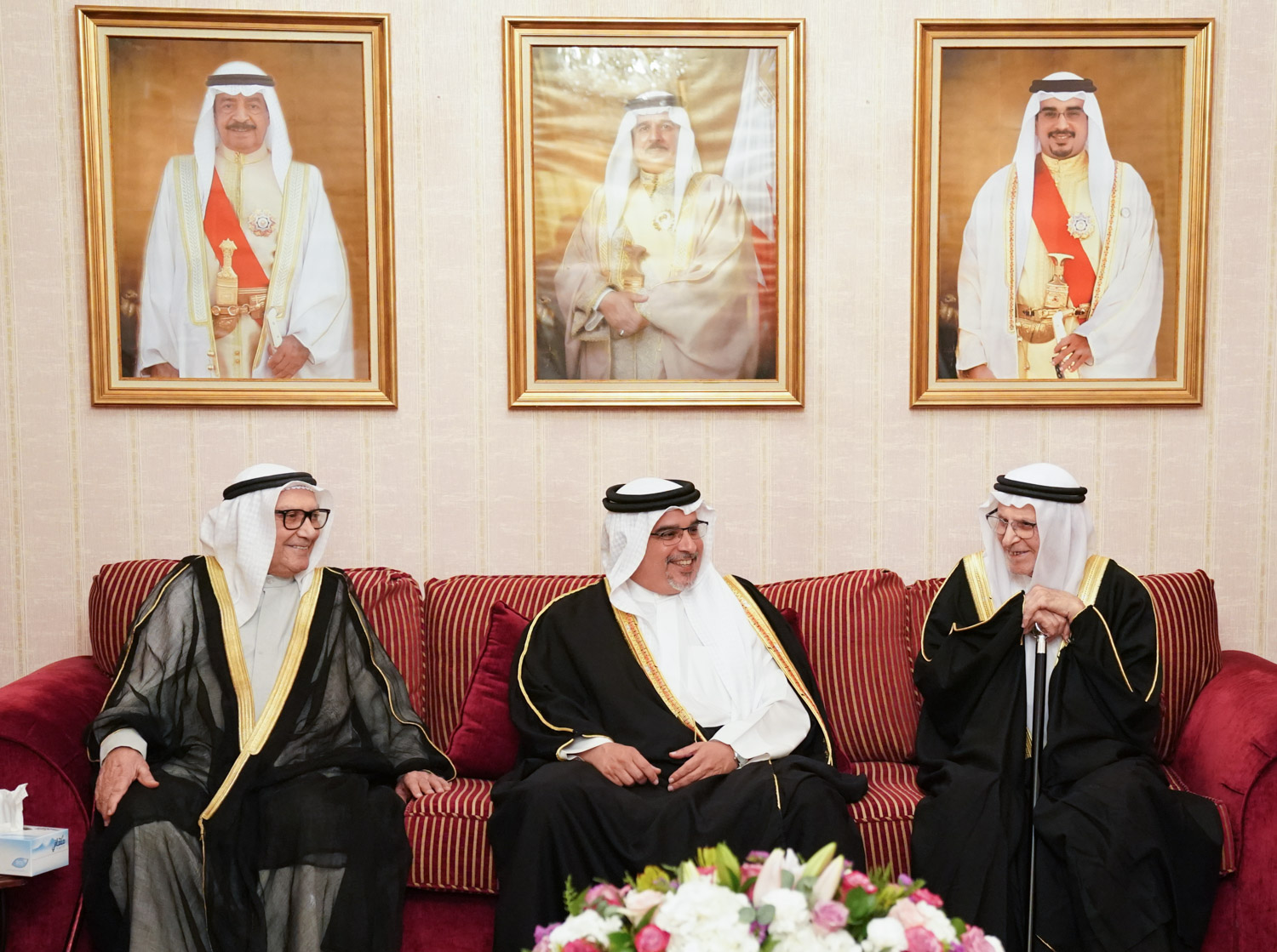 HRH Crown Prince visits Al Baharna family majlis | Bahrain News Agency