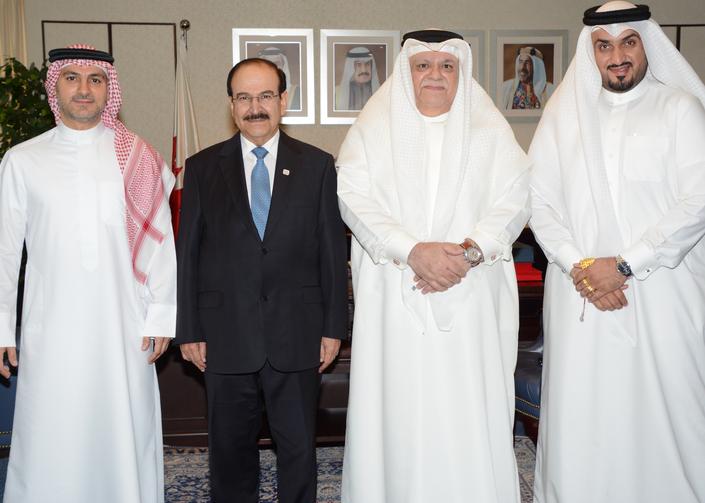 Electricity Minister receives delegation from Standard Chartered Bank ...
