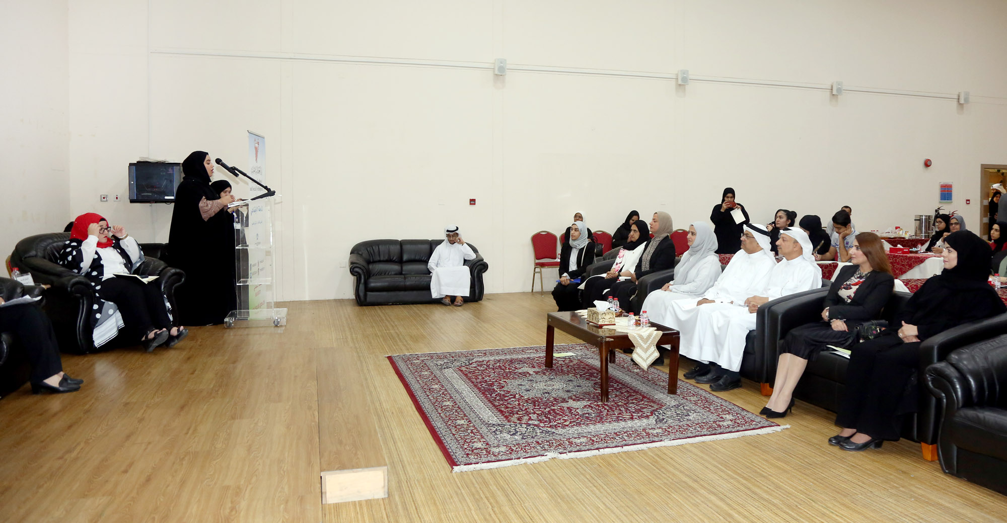 Capital governorate reviews Manama Community Center programs | Bahrain ...