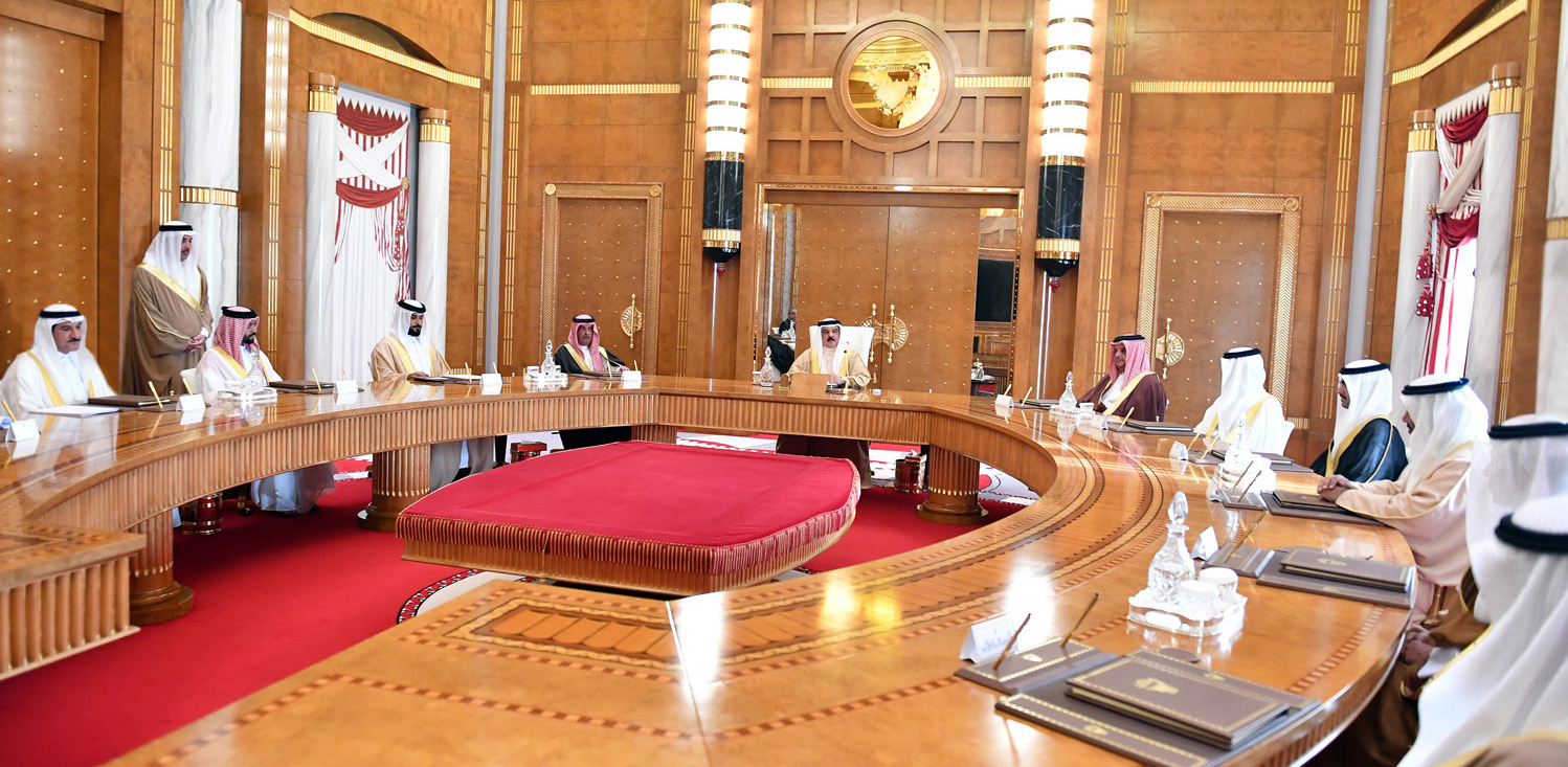 His Majesty receives Rashid Equestrian and Endurance Club’s high ...