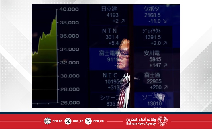 Asia stocks stall, euro gains after first round vote in France