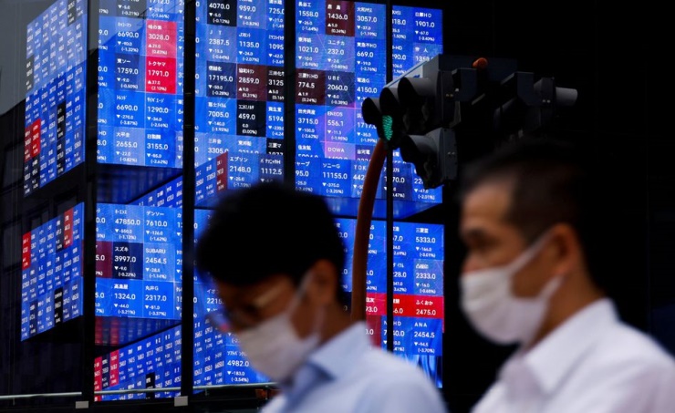 Asian stocks rise on China stimulus, upcoming rate action
