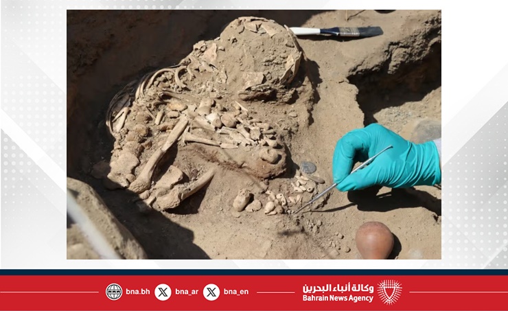 Archaeologists unearth bodies in Peruvian temple up to 3,800 years old