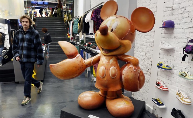 Oddball 6-foot ‘Lobsta Mickey’ statue returns to Boston