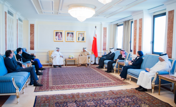 Foreign Minister receives Arab human rights delegation