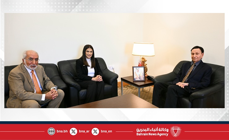 HM King Advisor for Economic Affairs receives Bahrain Society of ...