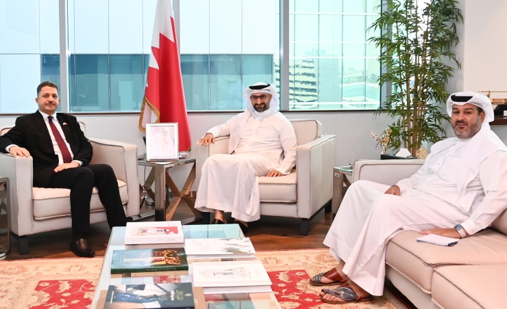 Industry Minister receives Iraqi embassy Charge D’Affaires