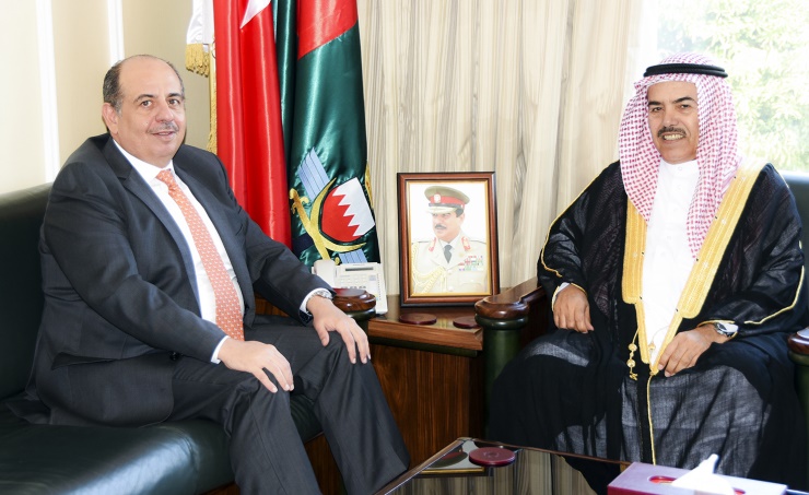 Defence Minister receives Jordanian ambassador