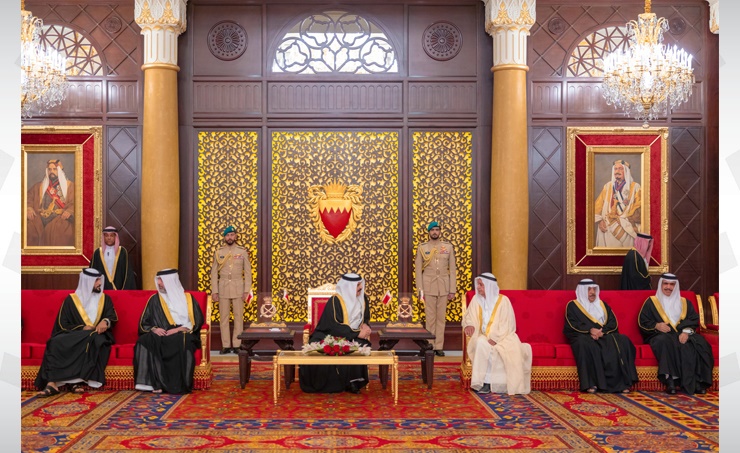 HM the King receives Muharraq wellwishers, hails Bahrain’s development ...