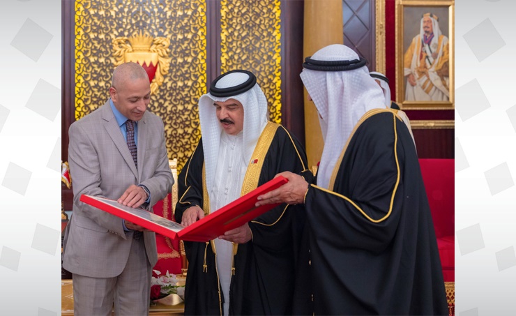 HM the King receives Muharraq wellwishers, hails Bahrain’s development ...
