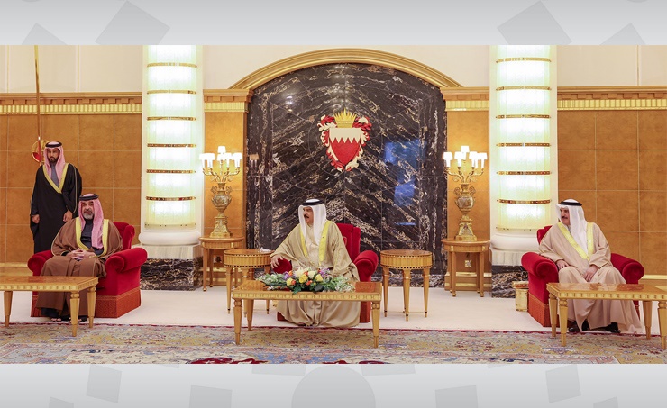 HM King receives Al-Musallam family