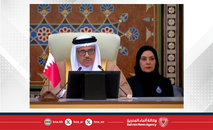 Foreign Minister heads Bahrain delegation to 34th Arab Summit in Baghdad