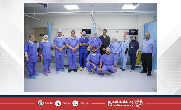 Salmaniya Medical Complex hosts Professor Youssry Elhawary