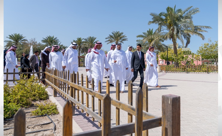 HH Shaikh Mohammed bin Salman bin Hamad Al Khalifa visits Dohat Arad ...