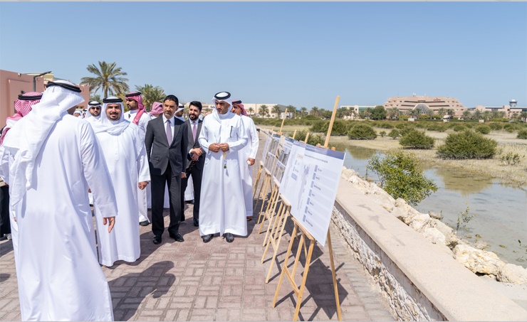 HH Shaikh Mohammed bin Salman bin Hamad Al Khalifa visits Dohat Arad ...