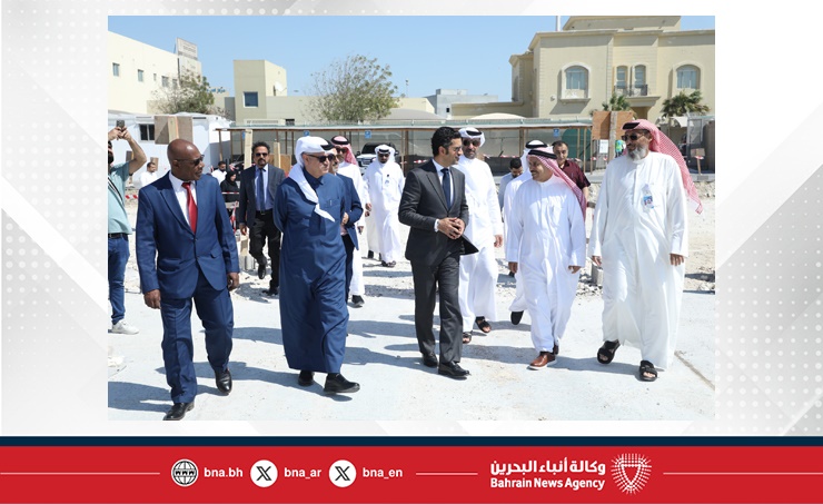 Municipalities Minister visits Isa Town commercial centre project