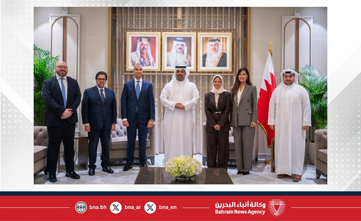 Finance Minister meets Central Bank of Bahrain Governor