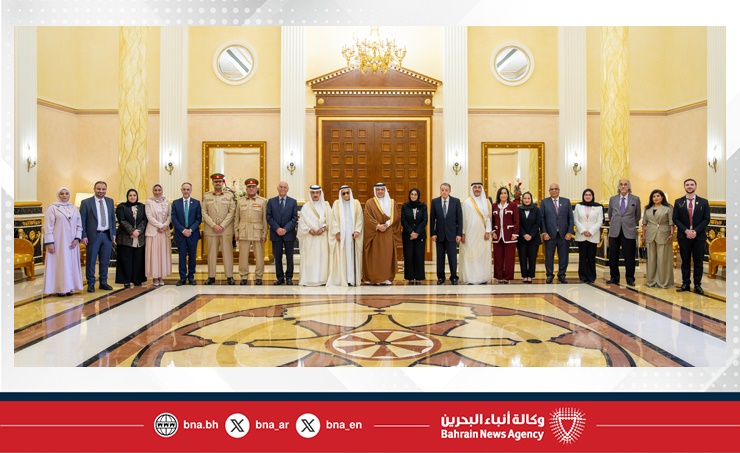 HRH the Crown Prince and Prime Minister meets with the Chairman of the ...