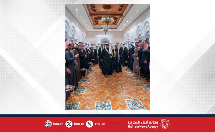 The Deputy King visits the majlises of the Al Asfoor family, Al Zayani ...