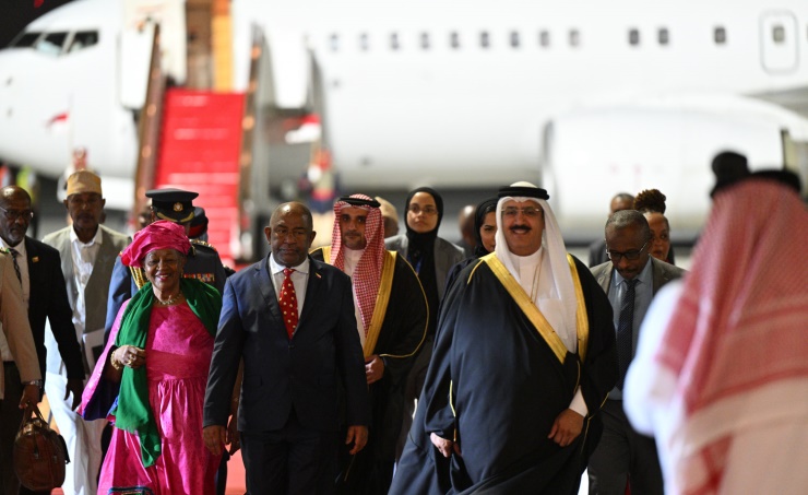 Comoros President arrives in the kingdom to participate in Bahrain Summit