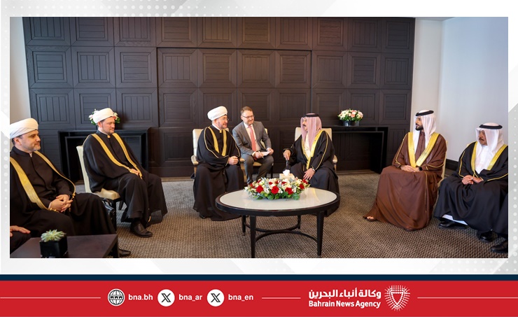 HM King receives Russian Mufti Shura Council Chairman