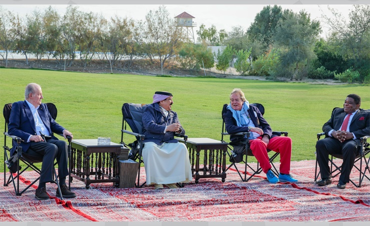 HM King receives former Spanish Monarch, several guests of Bahrain