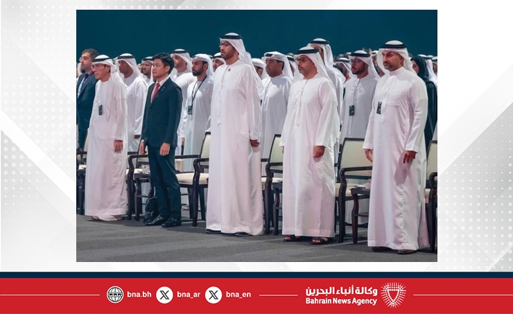 وزير الصناعة والتجارة يشارك في منتدى (اصنع في الامارات 2025) في نسخته ...