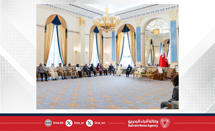 HRH the Crown Prince and Prime Minister meets with the Chairman of the ...