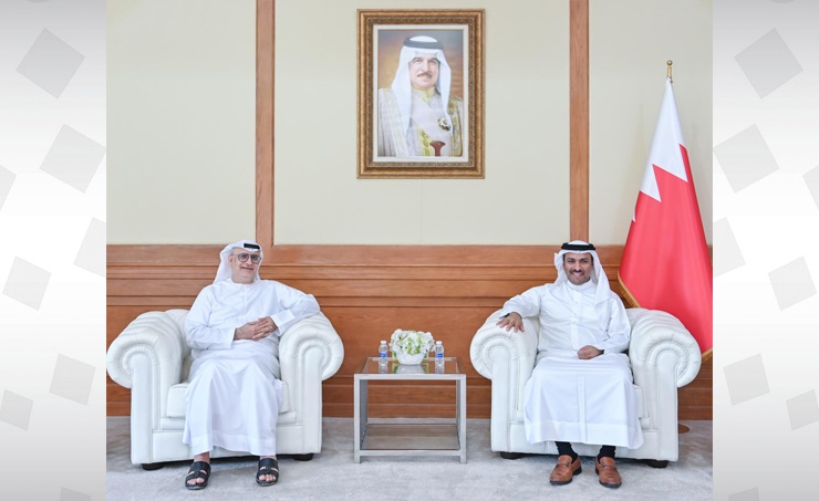 Information Minister meets UAE poet and writer