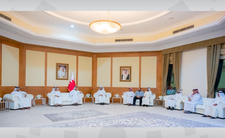 Information Affairs Minister commends Bahraini media talents