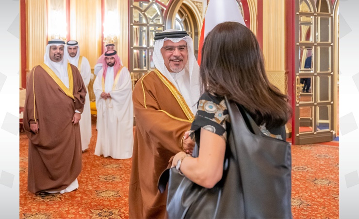 سمو ولي العهد رئيس مجلس الوزراء نؤكد على دور وأهمية الحوار في نشر
