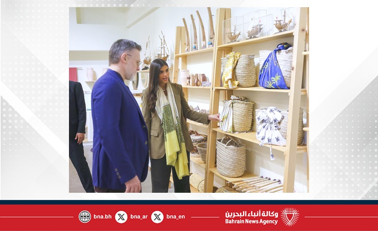 Yakutia Prime Minister visits Manama Retro event