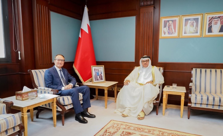 Foreign Minister receives Chinese Ambassador to Bahrain