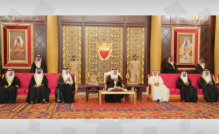 HM the King receives Muharraq wellwishers, hails Bahrain’s development ...