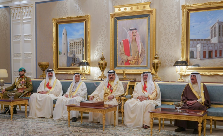 HM King receives Royal Family Council members