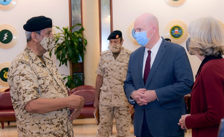 Bahrain, US discuss ways to strengthen defence cooperation