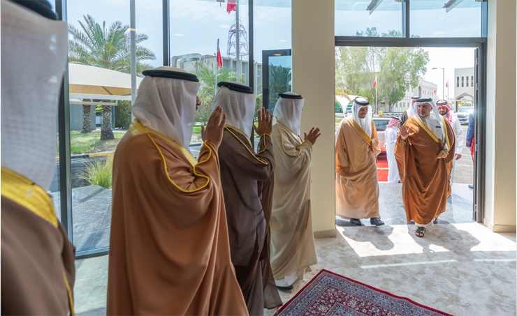 HRH the Deputy King inaugurates the main studio of Bahrain TV News ...