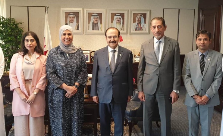 Electricity Minister receives Bahrain Trust delegation
