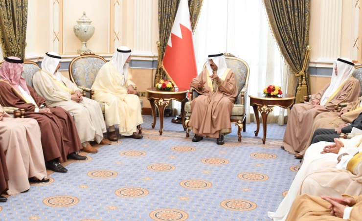 Premier stresses one-family spirit in Bahrain