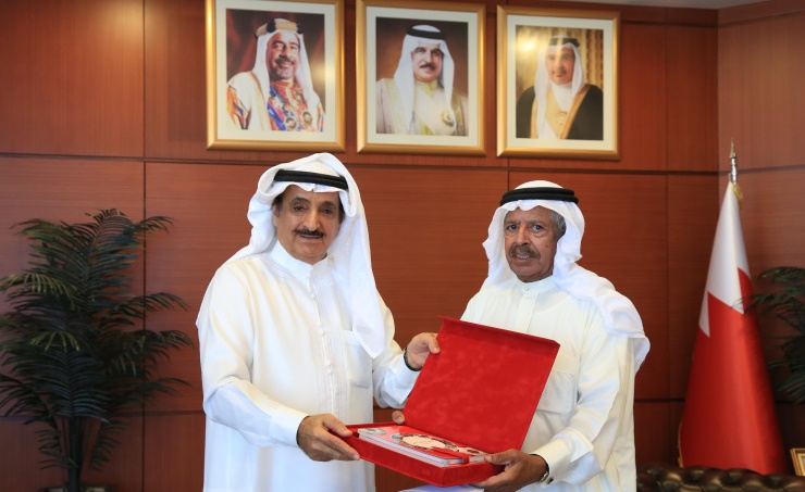 SLRB Head receives writer